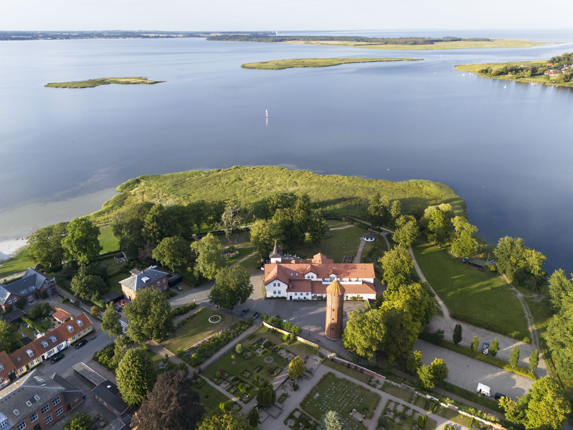 Geografien Hotel Frederiksminde: En Perle nær København - HOTEL ...